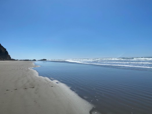 I’m Baaaaaack… and I Finished My Ice Storm Quilt – agilejack