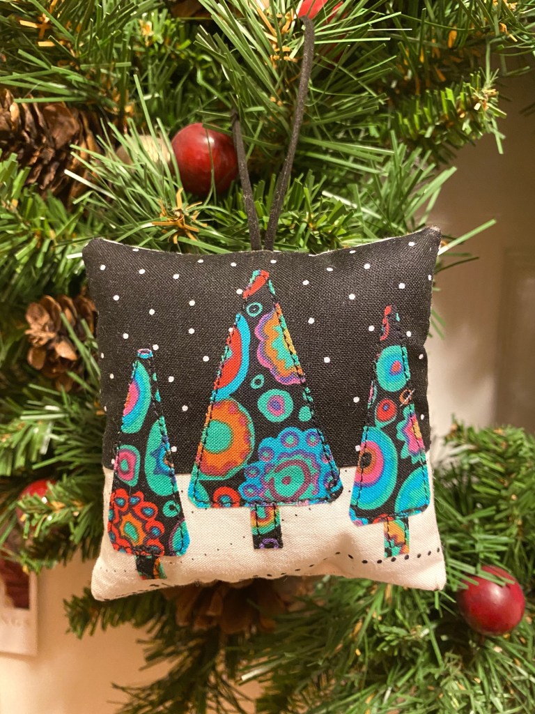 Scrappy Night Time Tree Ornament Tutorial – agilejack