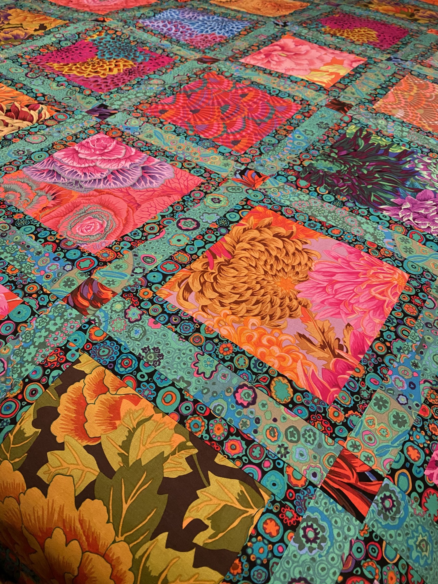 Weekend Goal Met — Jewel Frames Quilt Top Completed – agilejack