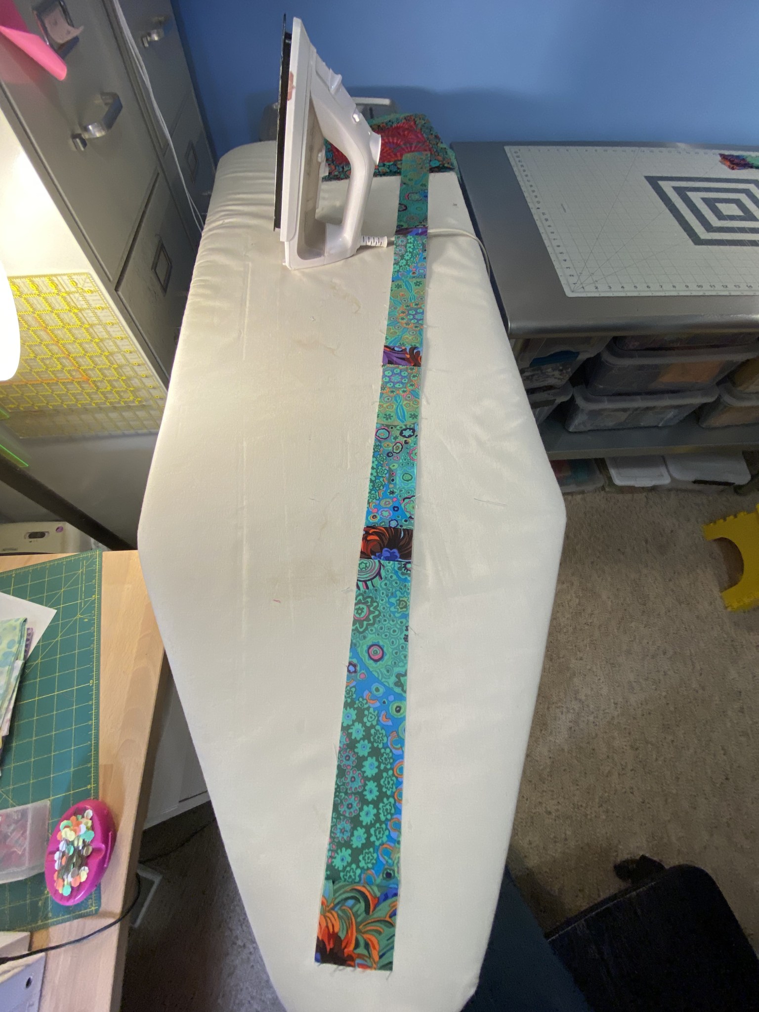 Weekend Goal Met — Jewel Frames Quilt Top Completed – agilejack